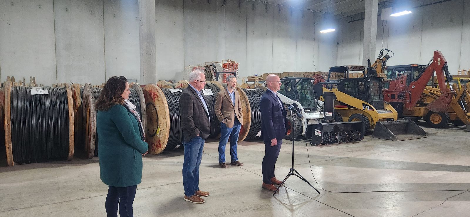 Governor Walz Tours Bevcomm Facility - CEDA